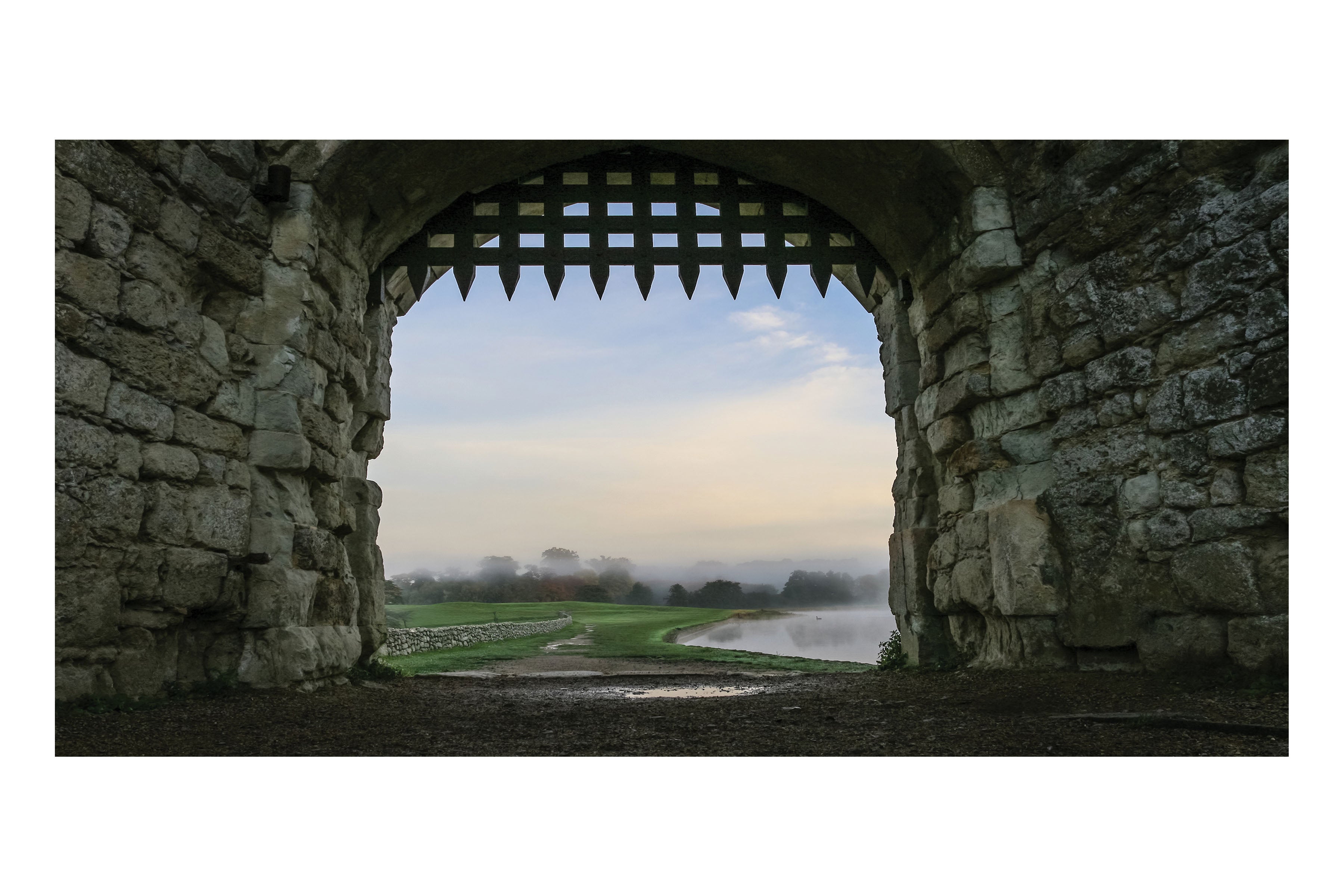 Castle Gates Theatre Backdrop – Theatre Scenes